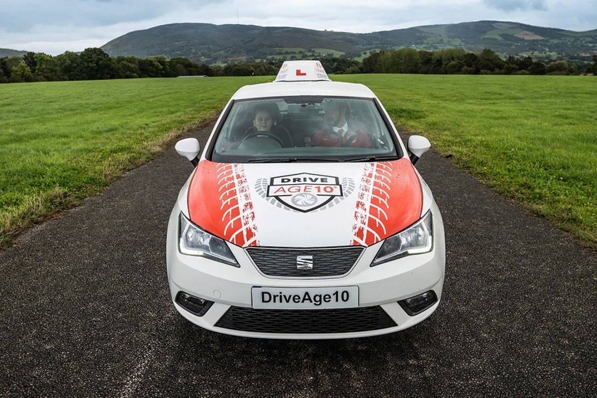 A 30 Minute Drive Age 10 Driving Lesson Experience in Denbigh