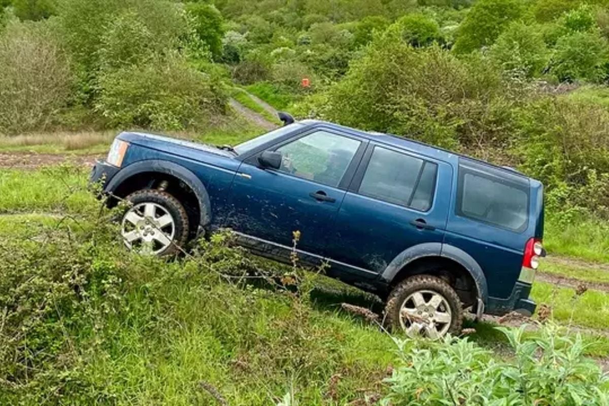 Book Junior Off Road Driving Experiences, Junior Driving Days UK Wide.