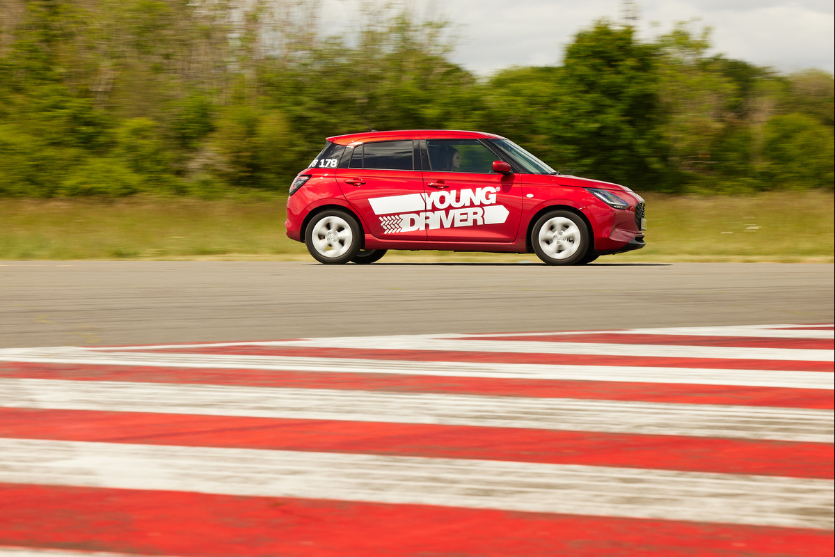 60 Minute Automatic Young Driver Experience | UK Wide | DrivingExperience